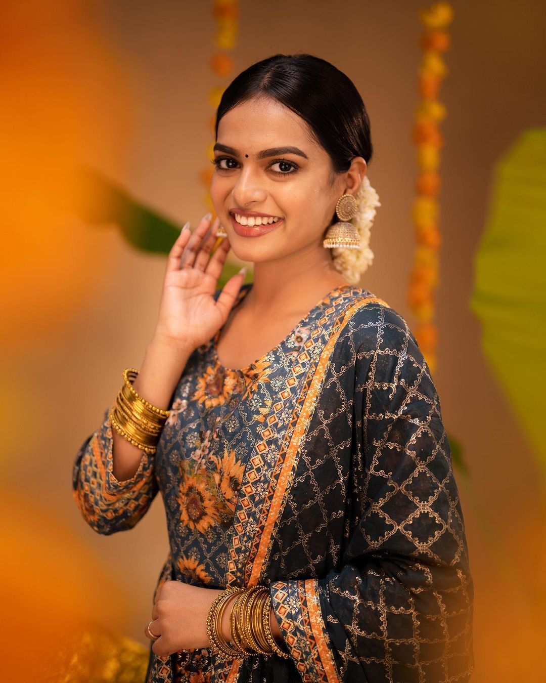 Actress Gopika Ramesh's Glamorous Makeover, Black and White Stills Goes ...