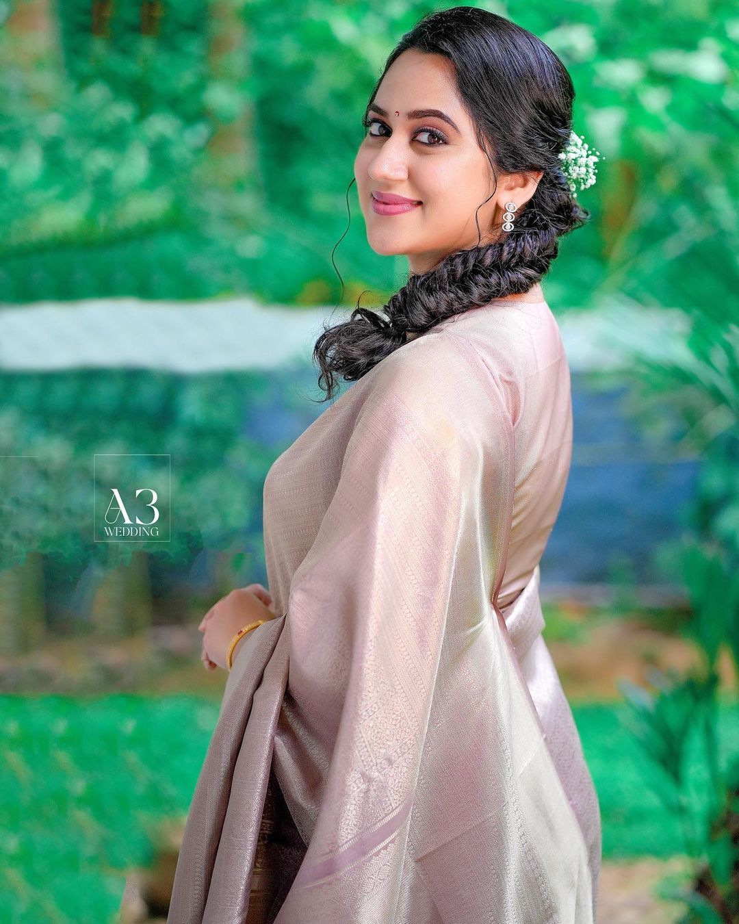 Actress Miya George New Stunning Makeover In Her Manthrakodi Saree Goes ...