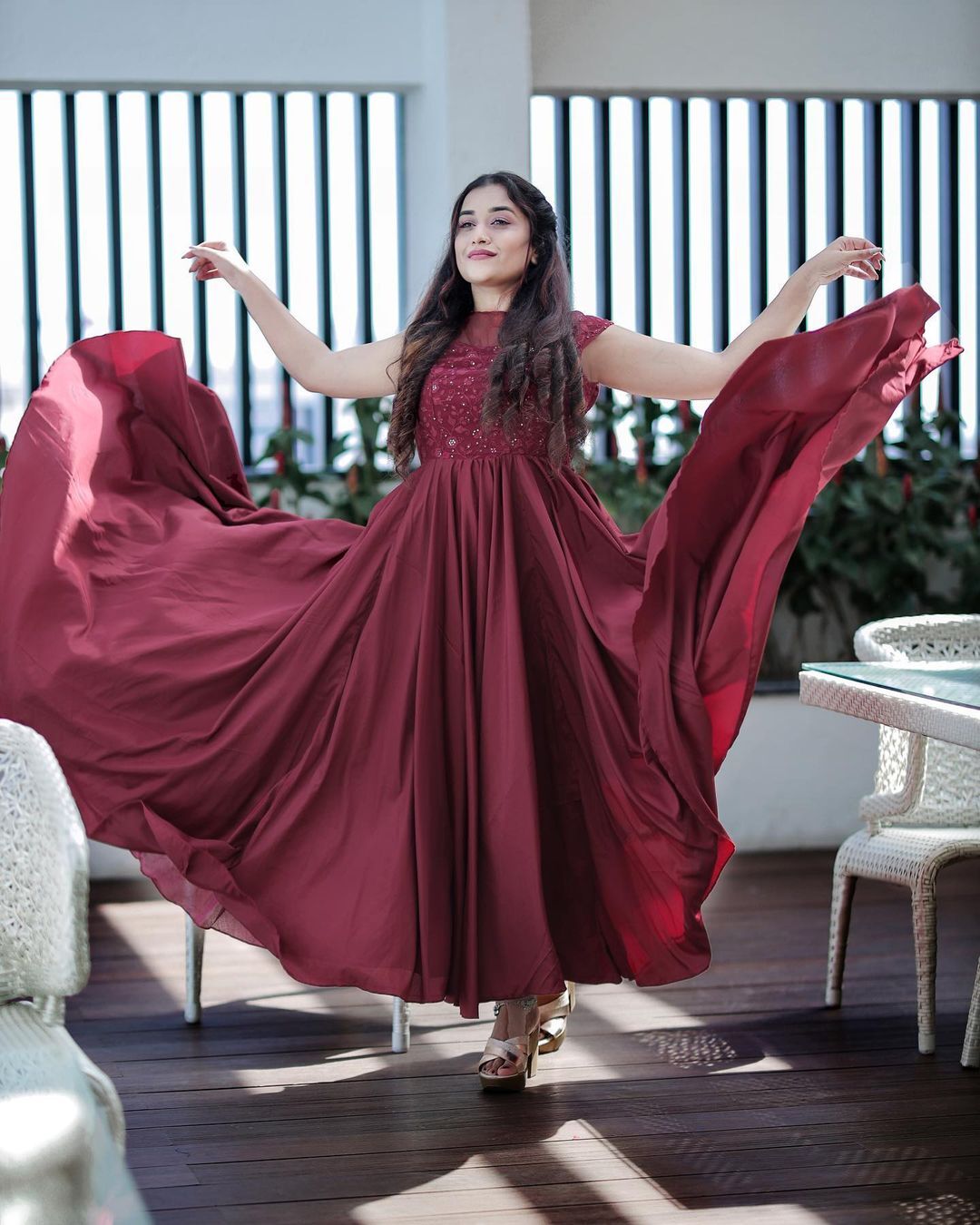 Actress Parvathy Krishna Looking Gorgeous In Red Gown, New Photoshoot ...