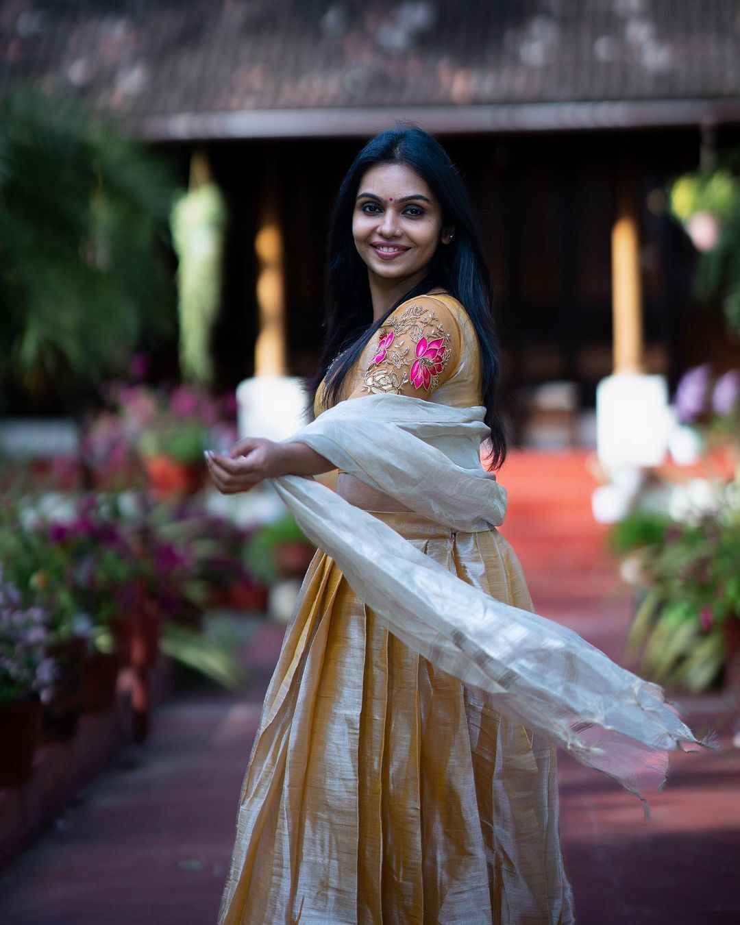 Actress Tanvi Ram Stunning Look In Pattupavada On Thiruvonam Goes Viral ...