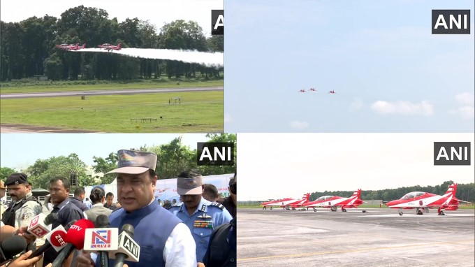 Air Show Conducted By IAF’s Surya Kiran Aerobatic Display Team Photos ...