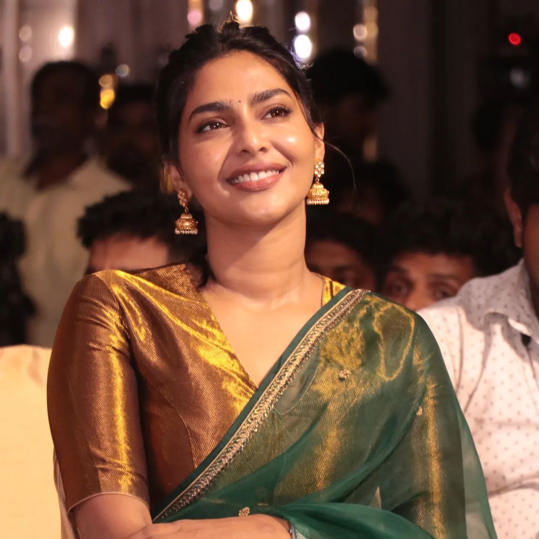 Aishwarya Lekshmi Looking Gorgeous In Green Organza Saree, New Look ...