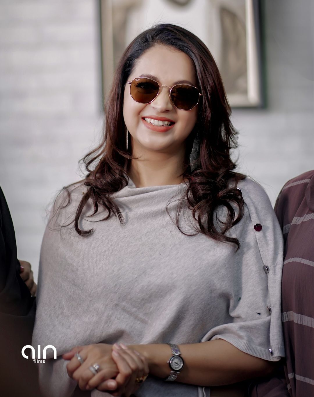 Bhavana Menon New Stunning And Stylish Entry To Receive UAE Golden Visa Goes Viral On Social ...