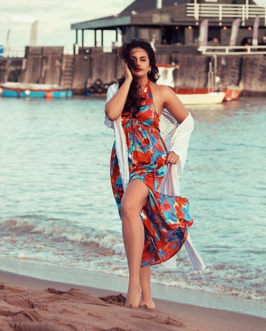 Bollywood Actress Huma Qureshi Looks Sizzling In Latest Photos Photos