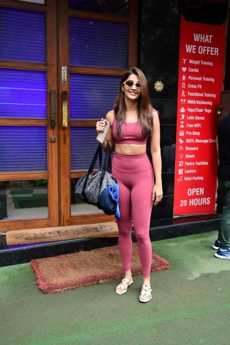 Bollywood Actress Pooja Hegde Spotted Outside A Gym Photos: HD Images ...