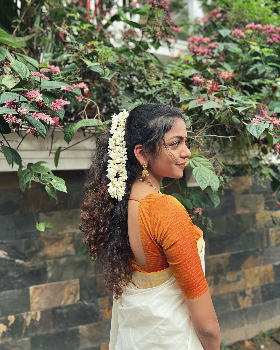 Celebrity Kid Hansika Krishna New Traditional Makeover In Kerala Saree ...