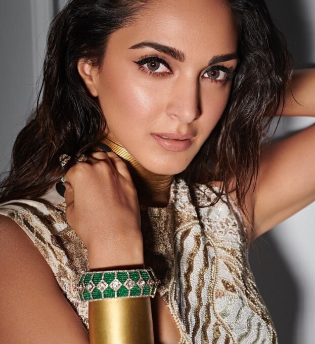 Check Out Actress Kiara Advani Latest Look Pics Photos: HD Images ...