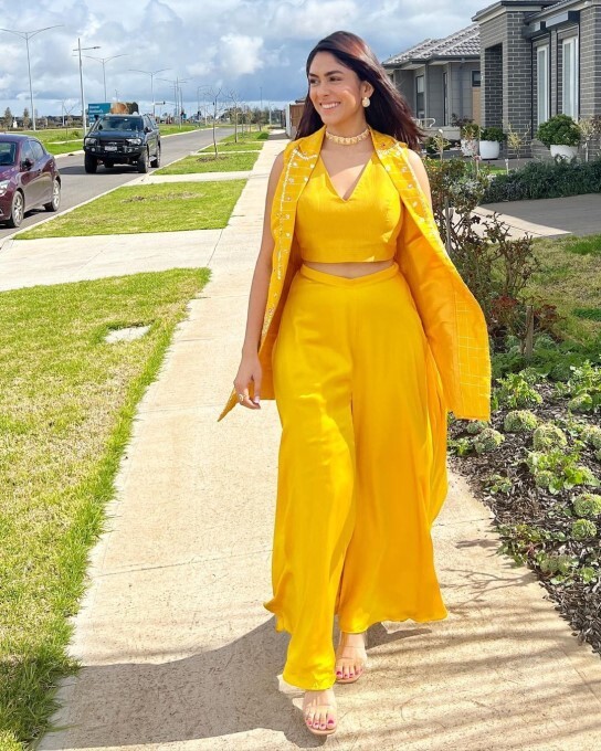 Check Out Latest Photos Of Actress Mrunal Thakur In Yellow Dress Photos ...