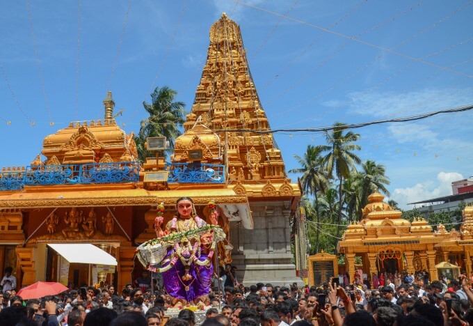First Day Of Navratri Celebration Across India Photos: HD Images ...