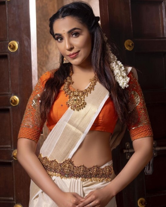 Kollywood Actress Parvati Nair Latest Photos Photos: HD Images ...