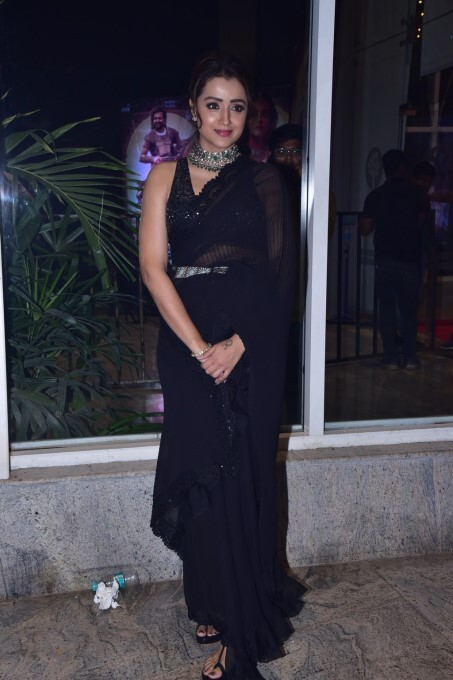 Kollywood Actress Trisha Krishnan Look Stunning In Black Saree Photos ...