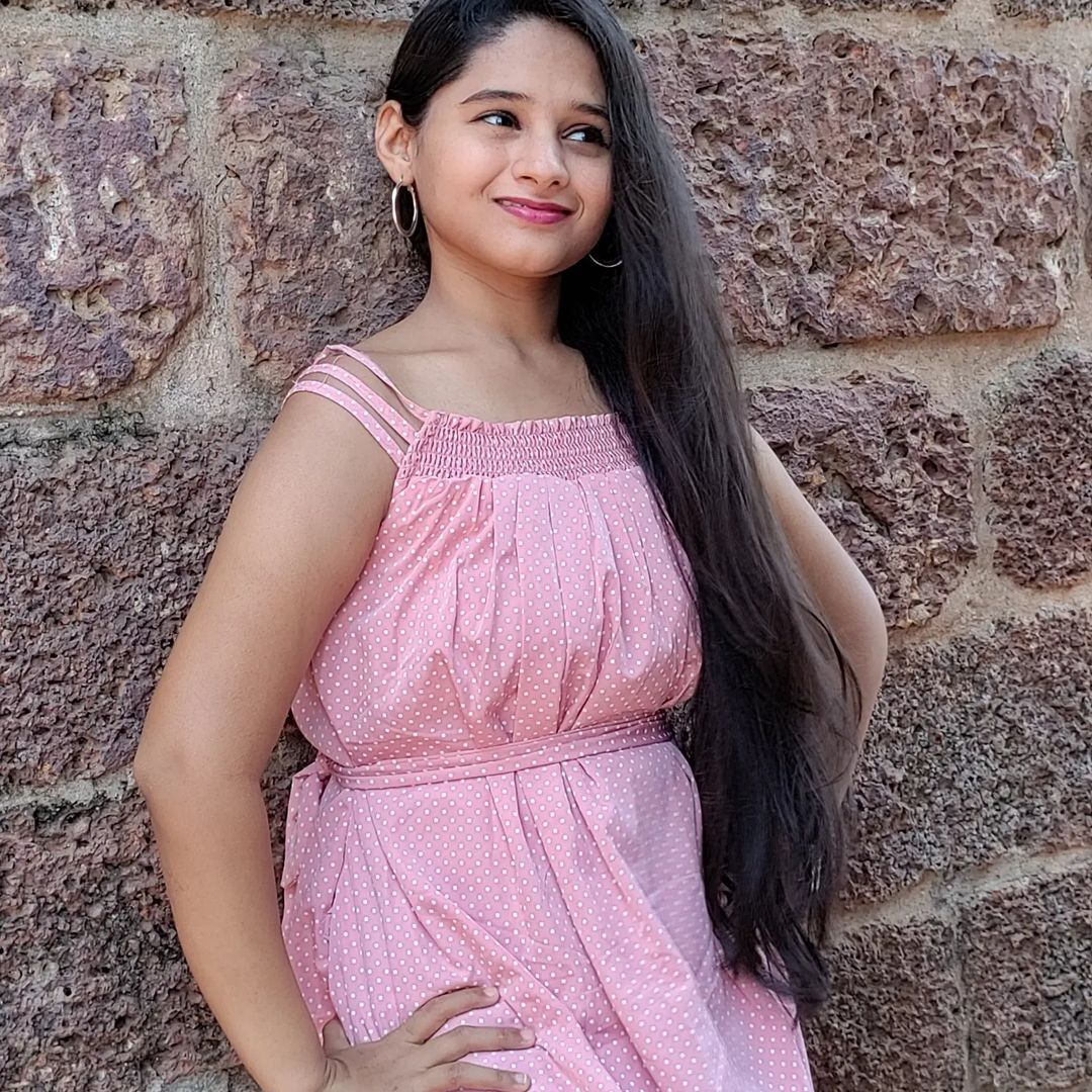 Mrunal Jadhav: दृश्यम के 'विजय सलगांवकर' की लाड़ली अनू अब हो गई बड़ी ...