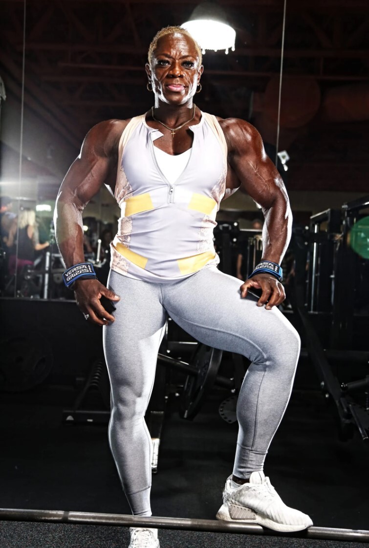 PHOTOS : உலகின் சிறந்த டாப் 10 பெண் பாடிபில்டர்கள் யார் யாருன்னு ...