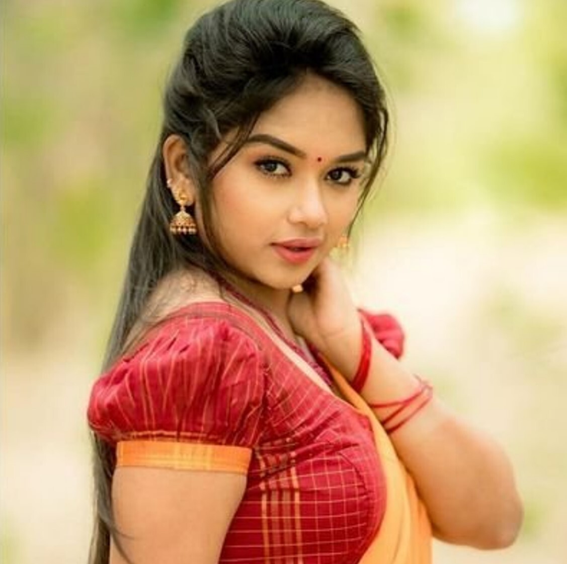 PHOTOS : அட.. நம்ம சித்தி 2 சீரியல் நடிகையா இவங்க? லோ ஆங்கிளில் செம ...