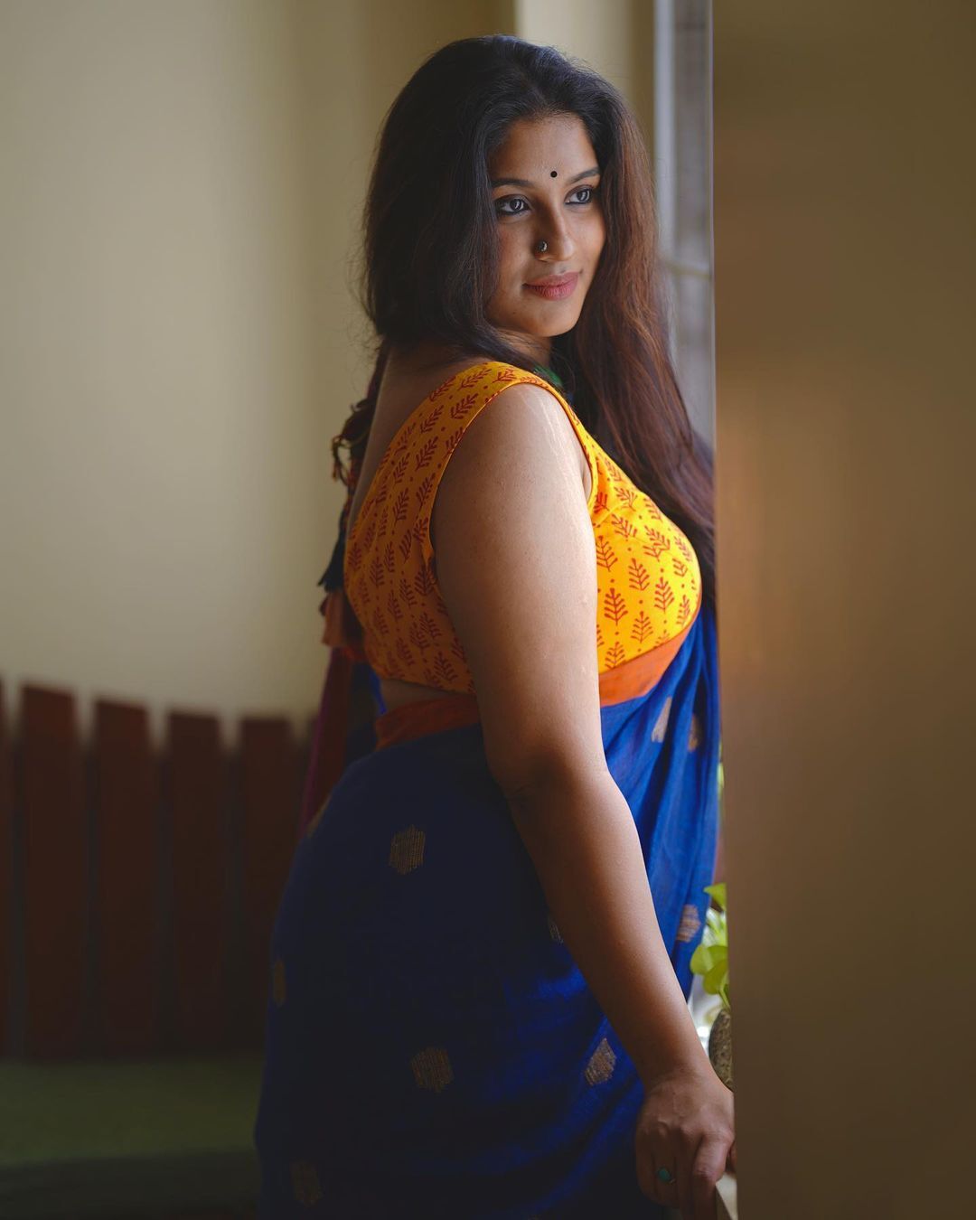 PHOTOS : அழகு சிலையாய் ரசிகர்களை ஈர்க்கும் நடிகை ராதிகா ராமகிருஷ்ணனின் ...