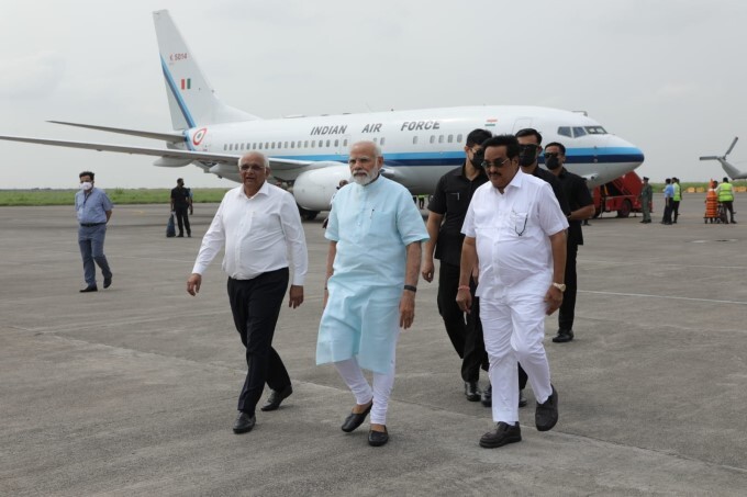 PM Modi Received By CM Bhupendra Patel In Surat, Gujarat Photos: HD Images, Pictures, News Pics ...