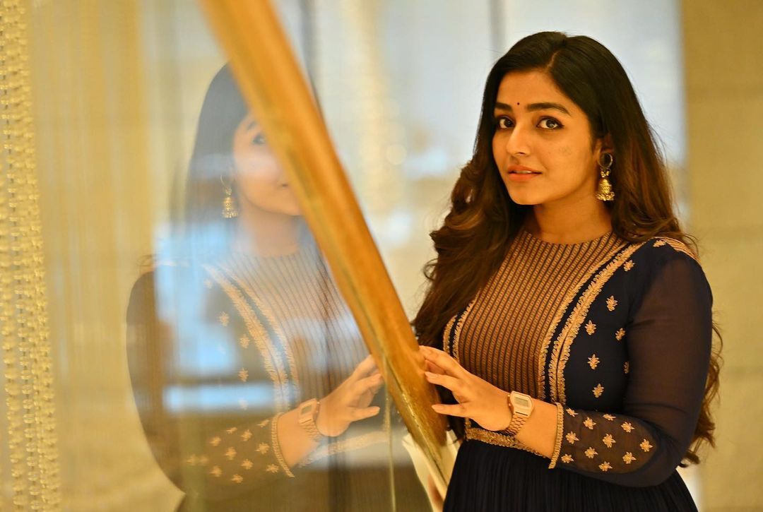 Rajisha Vijayan Doing Important Role in Costume designer Stephy Zaviour ...