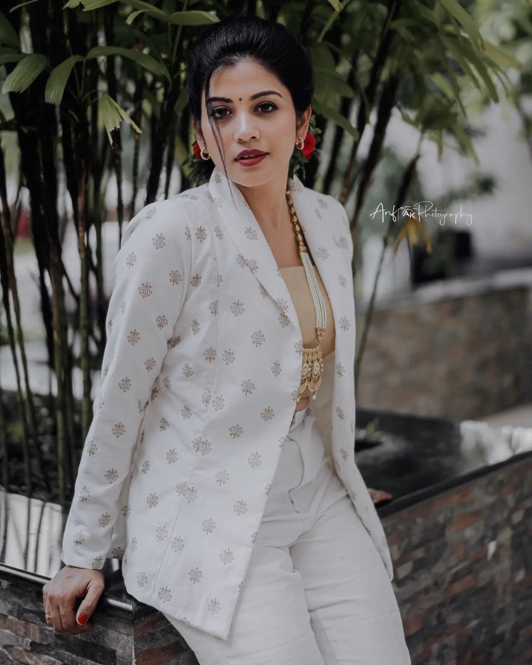 South Actress Shivada Stylish Onam Look Viral On Social Media | പൂവും ...