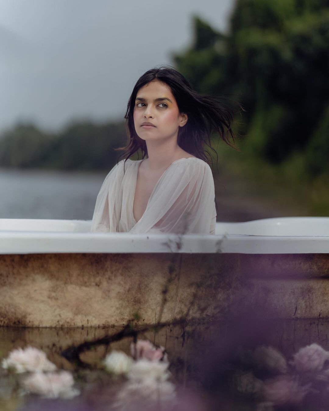 Actress Gopika Ramesh New Lonelier Look Photoshoot Goes Viral On Social ...