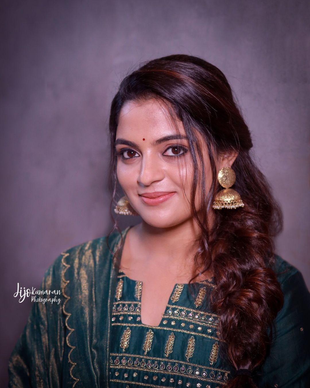 Actress Nikhila Vimal Had Three Continues Hits in Mollywood in This ...