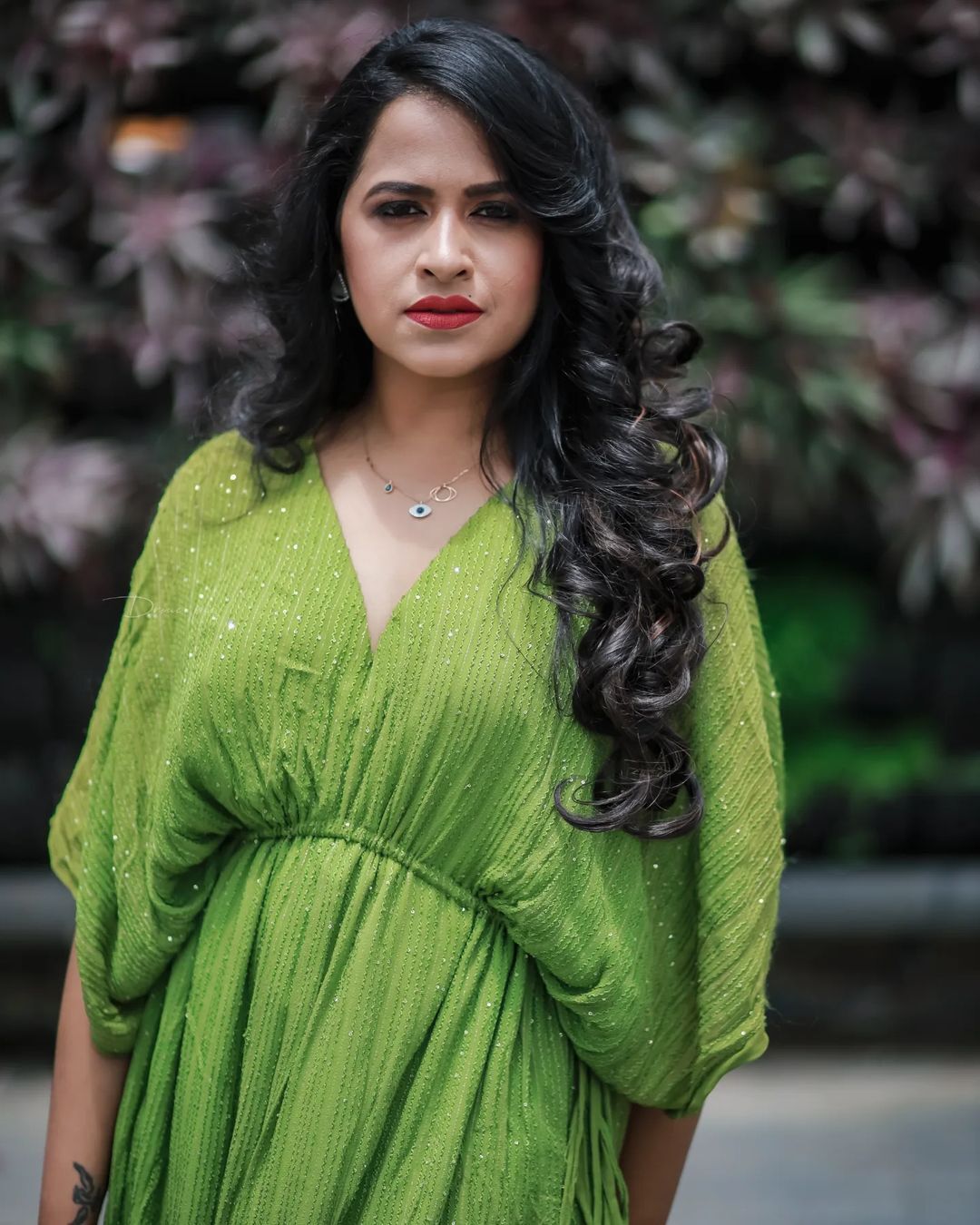 Actress Sadhika Venugopal New Stunning Makeover In Green Gown Goes ...