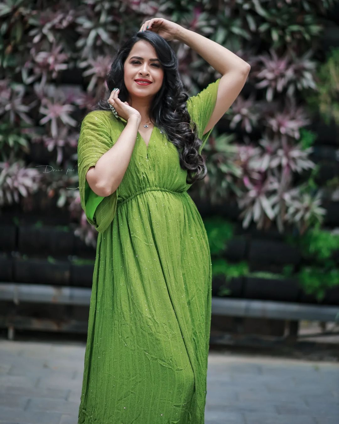 Actress Sadhika Venugopal New Stunning Makeover In Green Gown Goes ...