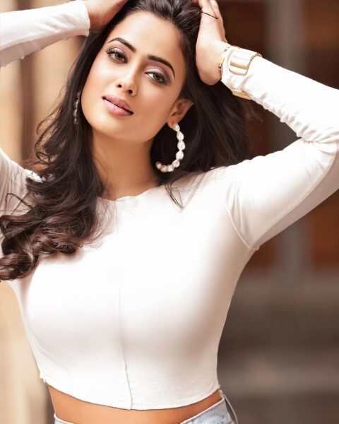 Actress Shweta Tiwari Latest Photos In Casual Look Photos: HD Images ...