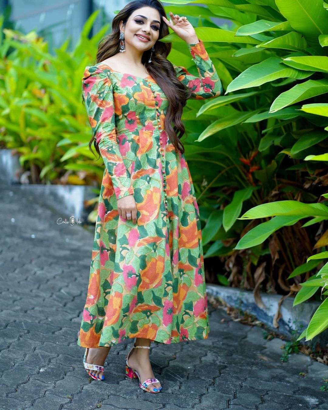 Actress-SInger Rimi Tomy's New Instagram Post SHow How She is Postive ...