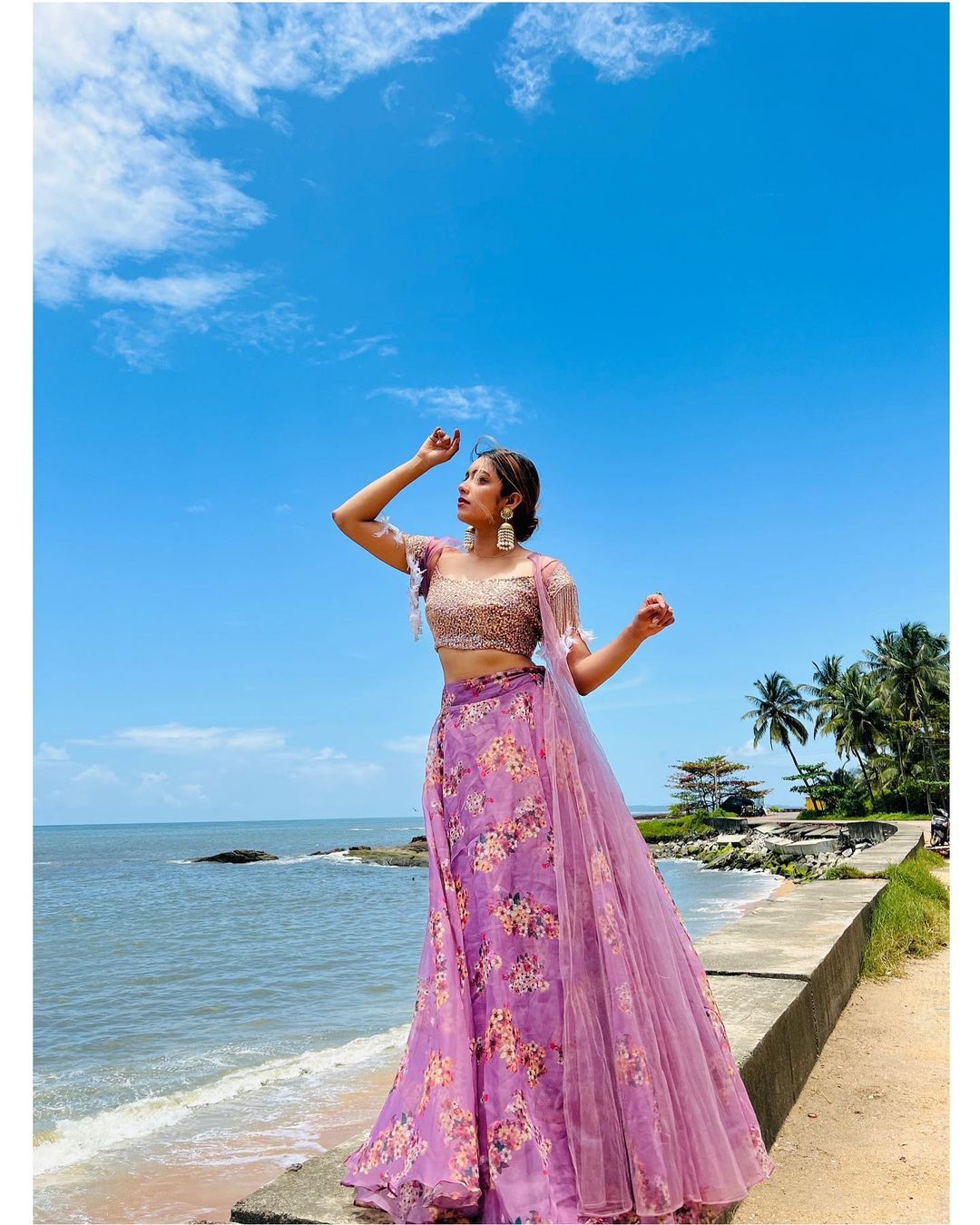 Bigg Boss Malayalam Fame Dilsha Prasanann's Diwali Special Photoshoot ...