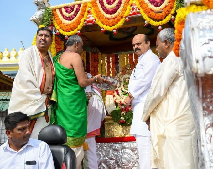 ಚಾಮುಂಡೇಶ್ವರಿಗೆ ಮುಖ್ಯಮಂತ್ರಿ ಬಸವರಾಜ ಬೊಮ್ಮಾಯಿ ಪೂಜೆ | CM Basavaraj Bommai ...