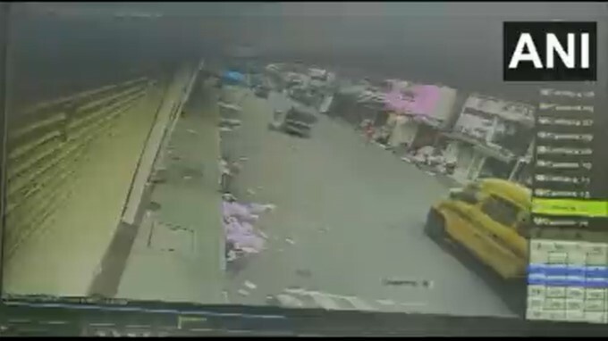 College Girl Molested By Auto Driver In Thane, Maharashtra's Photos: HD ...