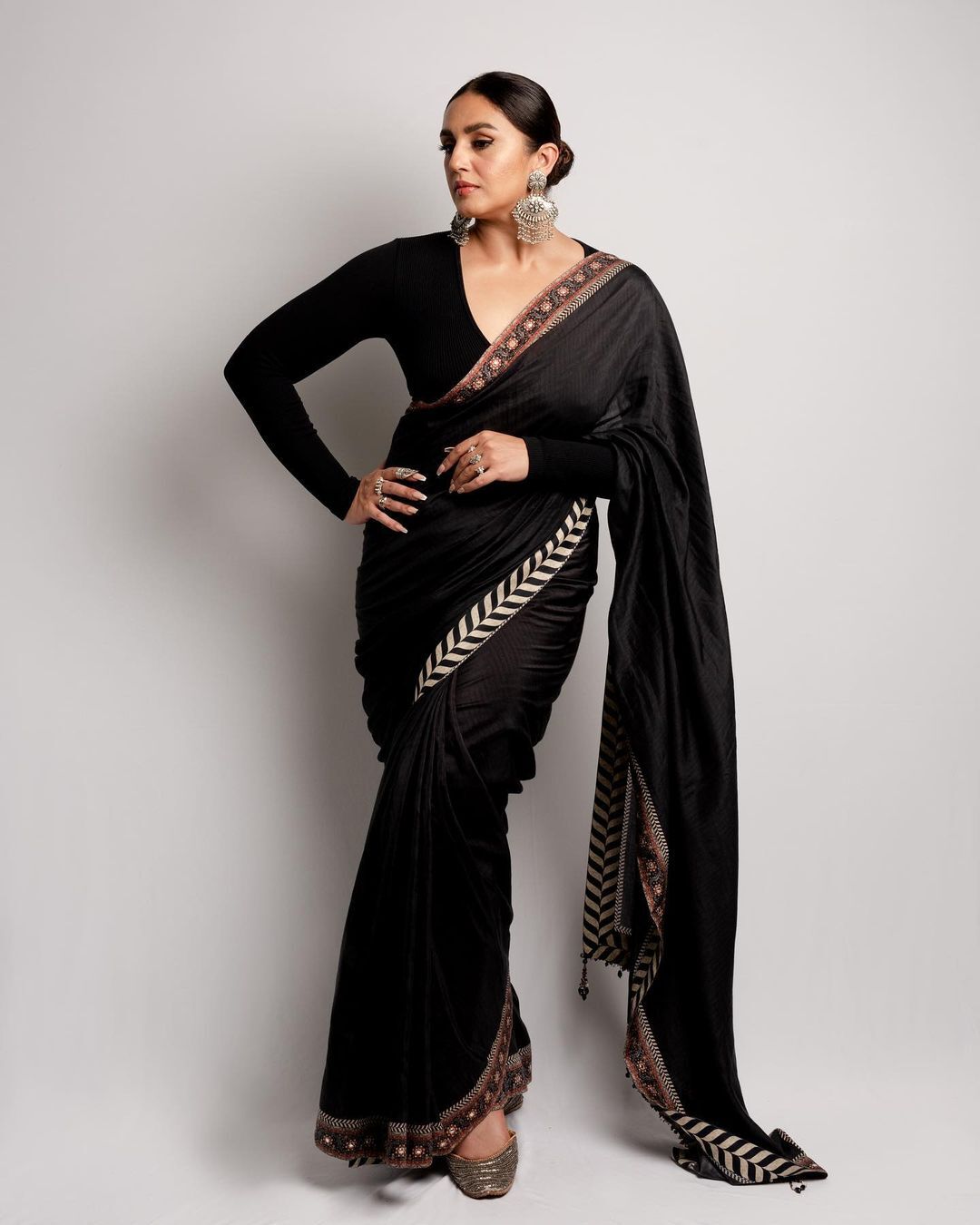 Huma Qureshi Pics: हुमा कुरैशी की तस्वीरें देखकर आपको भी हो जाएगा प्यार ...