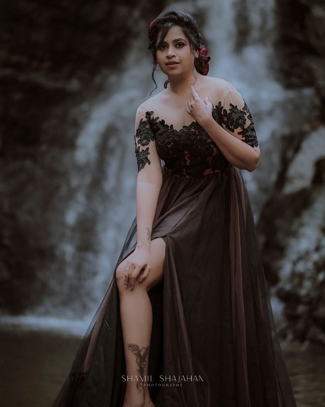 Mollywood Actress Sadhika Venugopal's Latest Photoshoot Made Wow on ...