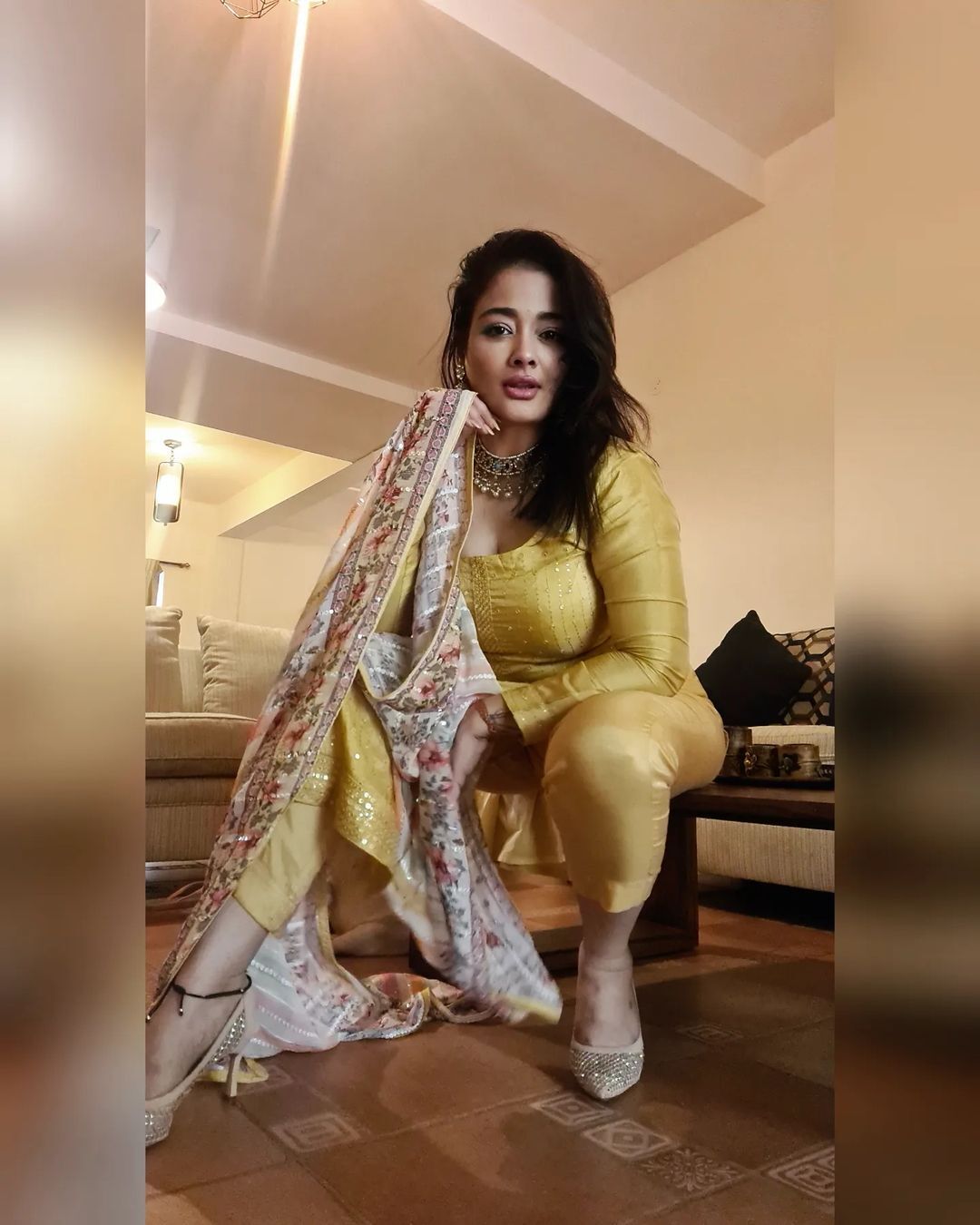 PHOTOS : சுடிதார் அணிந்து வந்த சொர்க்கமே..! கனவுக்கன்னி கிரணின் ...