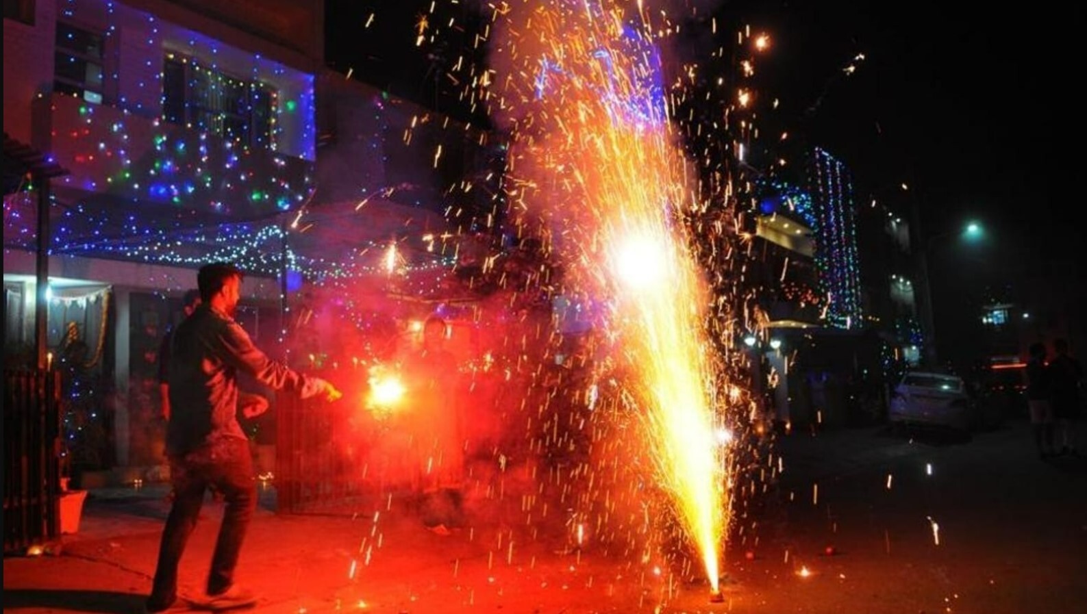 PHOTOS : நெருங்கும் தீபாவளி.. பட்டாசு வெடிக்கும் போது செய்யக்கூடியது ...