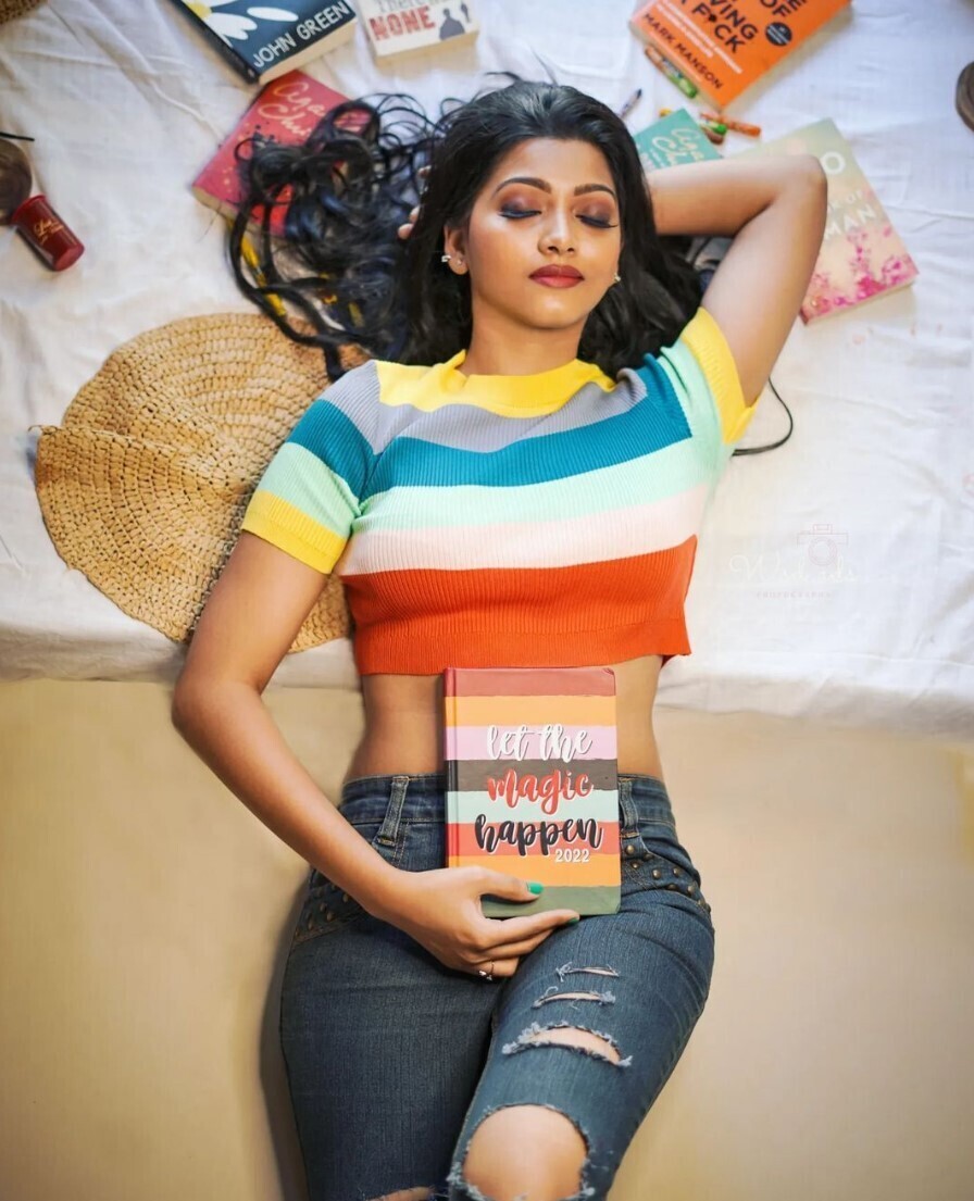 PHOTOS : மாடர்ன் உடையில் மனதை மயக்கம் தனன்யா.. ஏங்கவைக்கும் லேட்டஸ்ட் ...