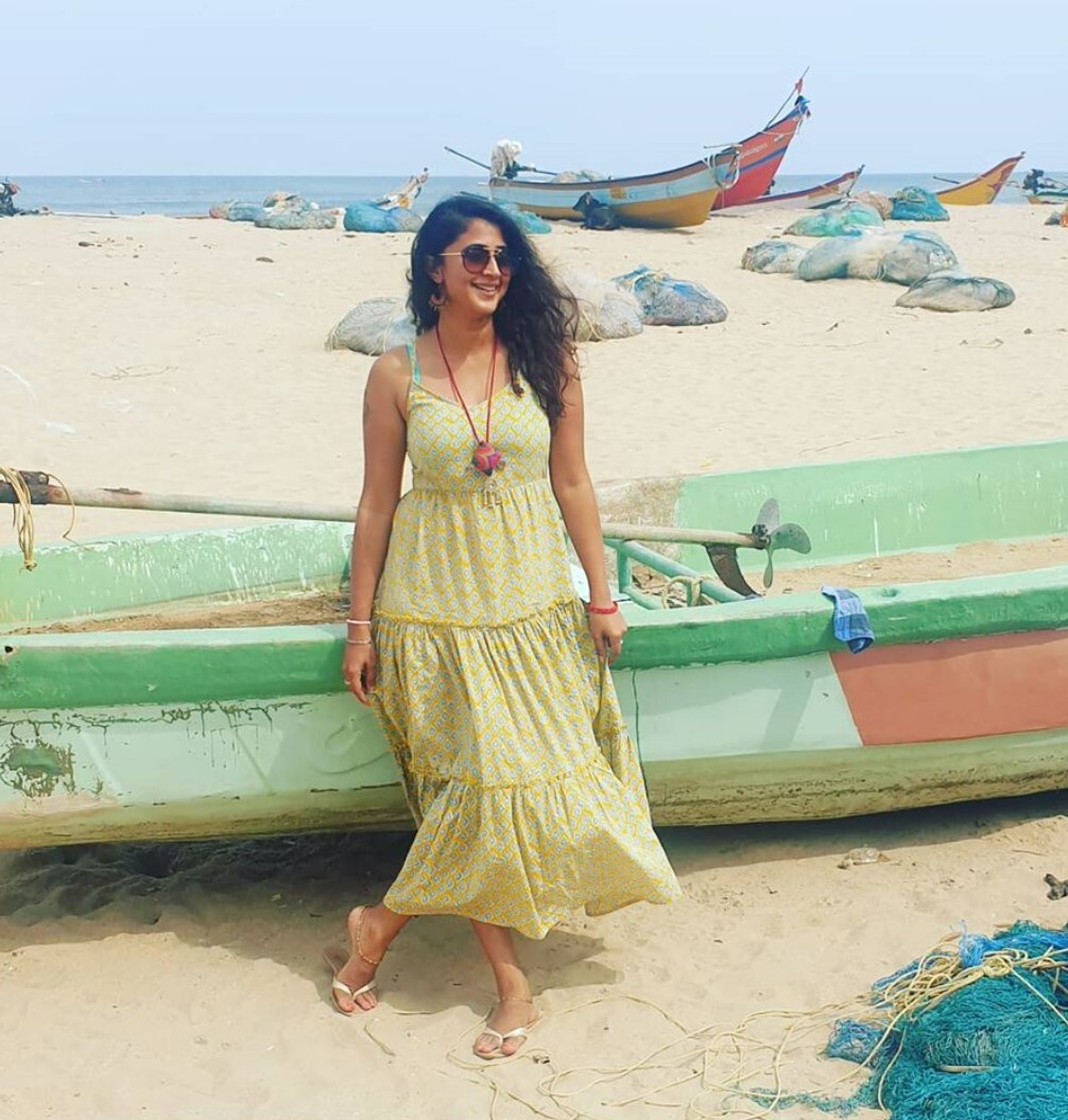 PHOTOS : மேக்கப் இல்லனாலும் அழகு அள்ளுதே..! டைட்டான ஜிம் சூட்டில் ...