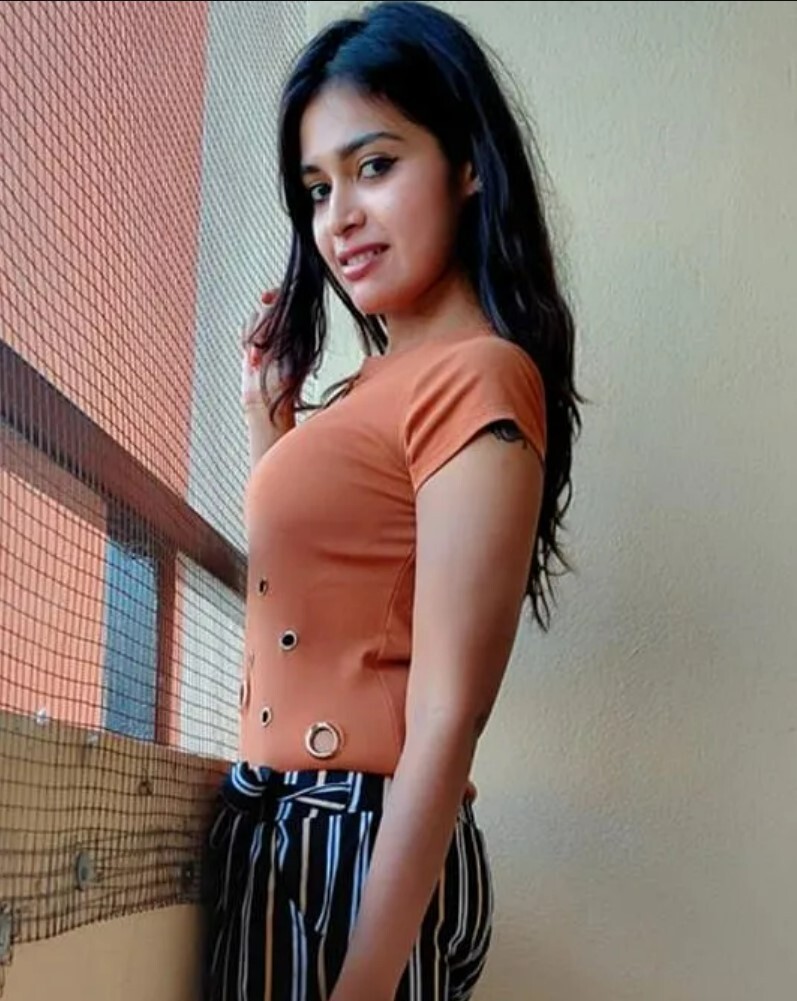 PHOTOS : அழகுக்கு நிகர் அழகு நீயே தர்ஷா குப்தா.. ஏங்கும் ரசிகர்கள் ...