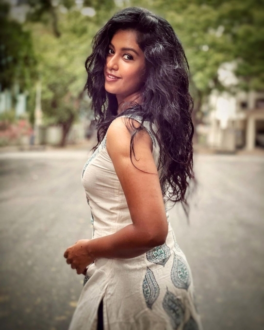 PHOTOS : மனதை கொள்ளையடிக்கும் அழகு! குக் வித் கோமாளி ரோஷ்னியின் ...