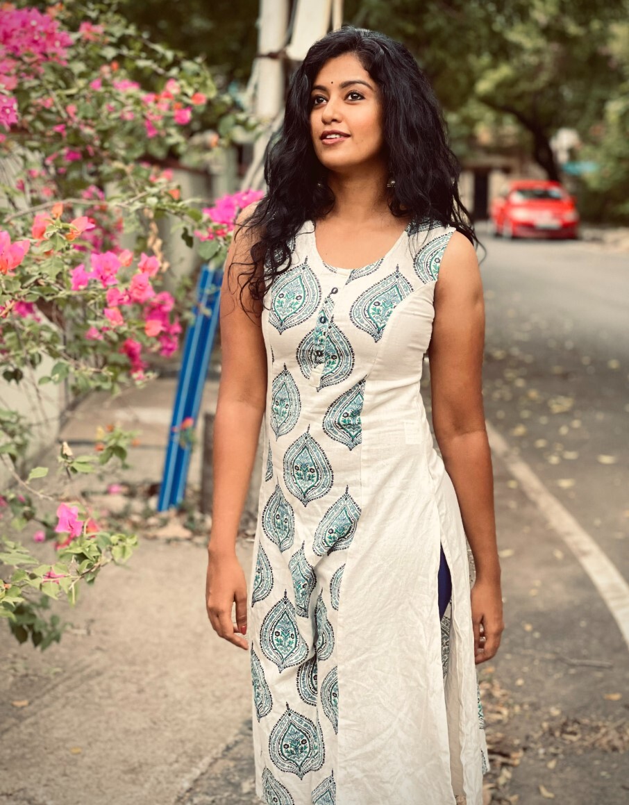 PHOTOS : வாவ்.. நம்ம கண்ணம்மாவா இது? சீரியல் நடிகை ரோஷினியின் கலக்கல் ...