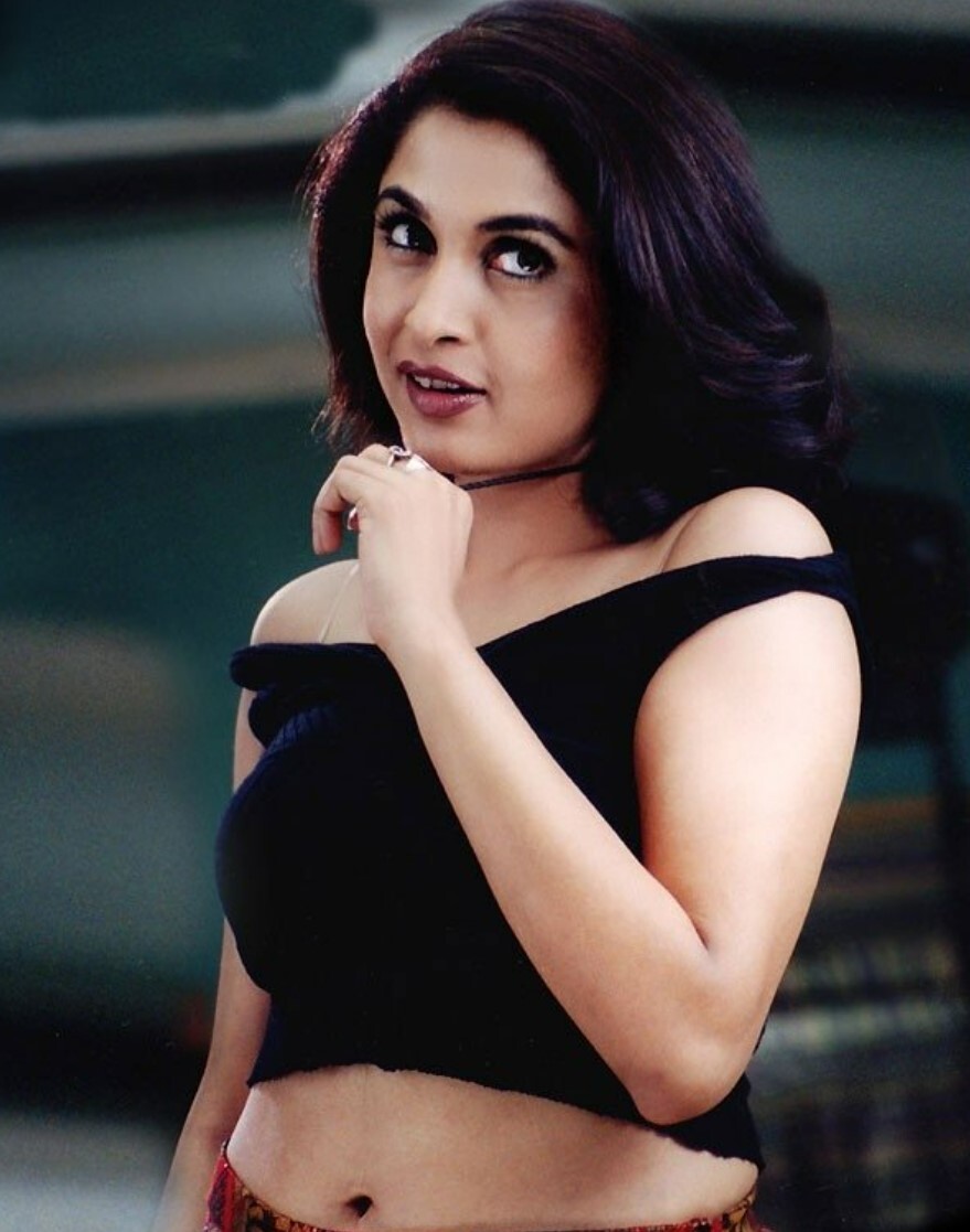 PHOTOS : ராஜமாதா சிவகாமி தேவியா இவங்க? டாப் நடிகைகளுக்கே டஃப் ...