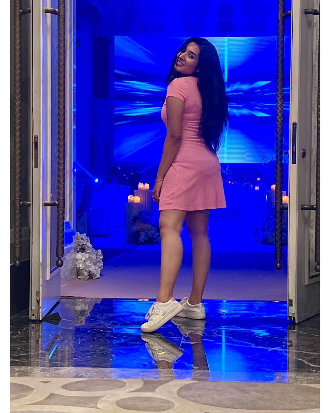 PHOTOS : சுடிதாரில் சும்மா சுண்டி இழுக்கும் சீரியல் நடிகை ...