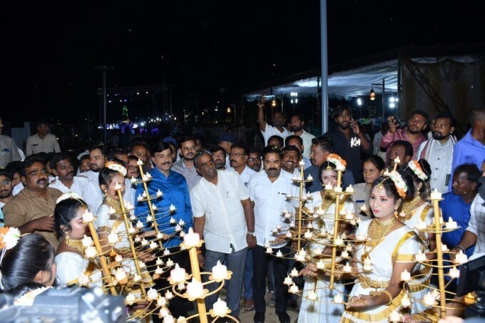 Puneeth Rajkumar Statue Unveiled In Ballari Photos: HD Images, Pictures ...