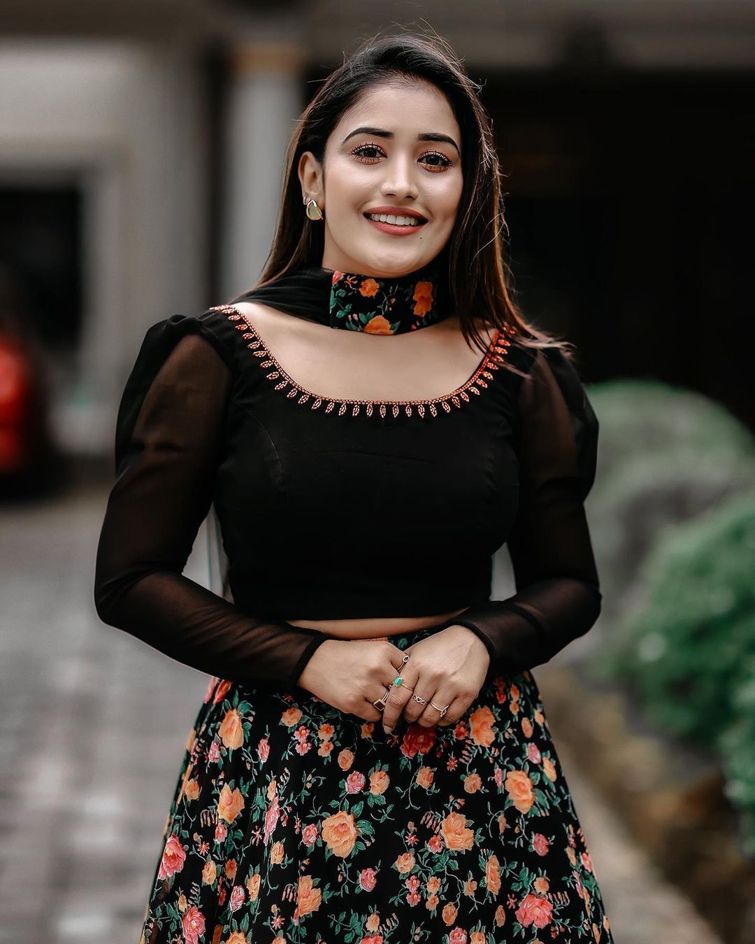 Serial Actress Anumol RS New Cute And Stylish Look In Black Printed ...