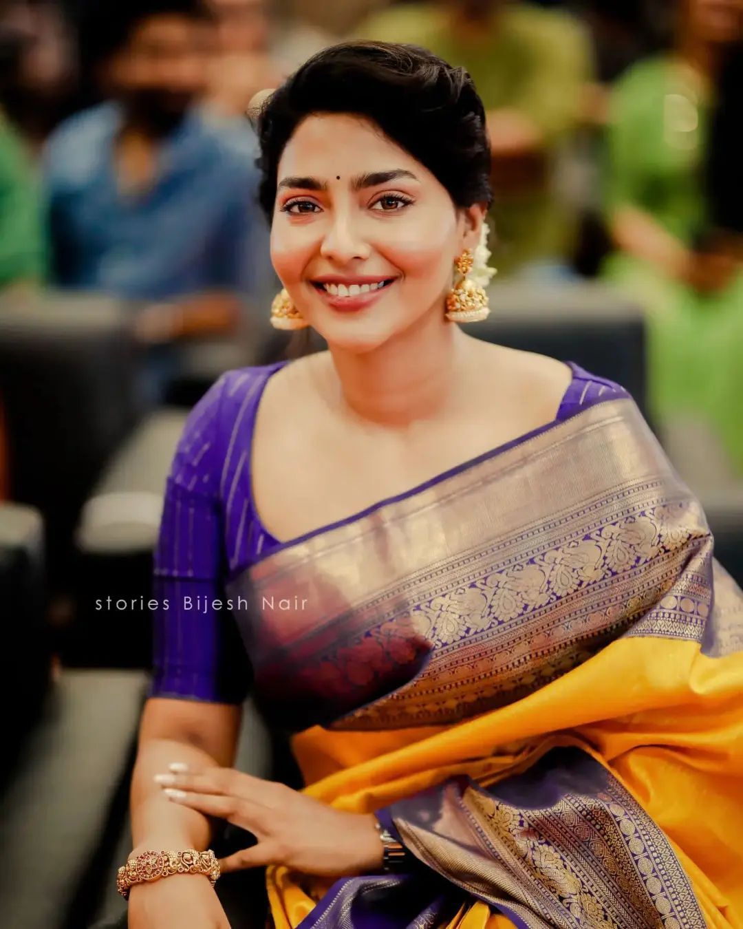 South Actress Aishwarya Lekshmi Gorgeous Entry in Upcoming Film Kumari ...