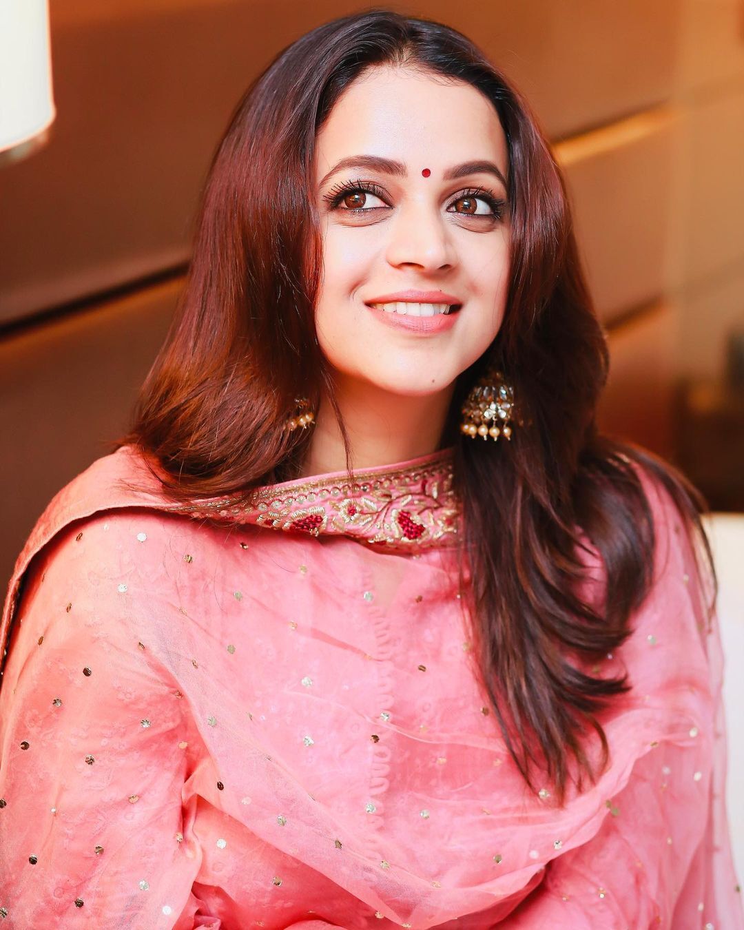 South Actress Bhavana's Latest Stylish Instagram Post Goes Viral On ...