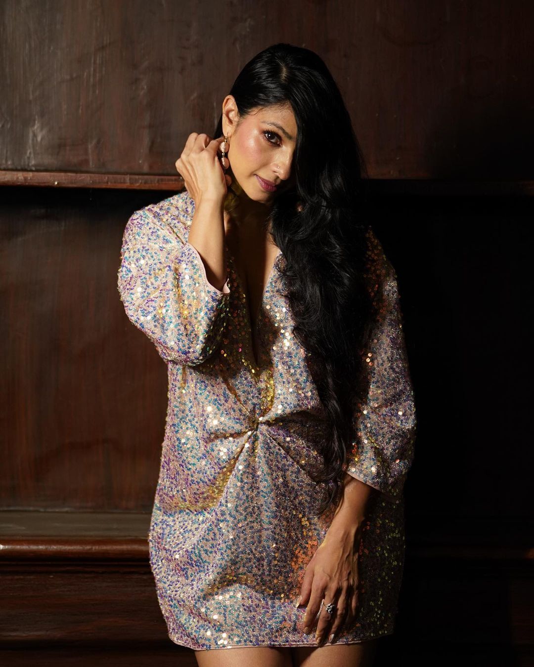 Tanishaa Mukerji Pics: अजय देवगन की साली तनीषा मुखर्जी ने पहना ब्रालेस ...