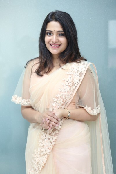 Tollywood Actress Divya Pillai Latest Photos Photos: HD Images ...
