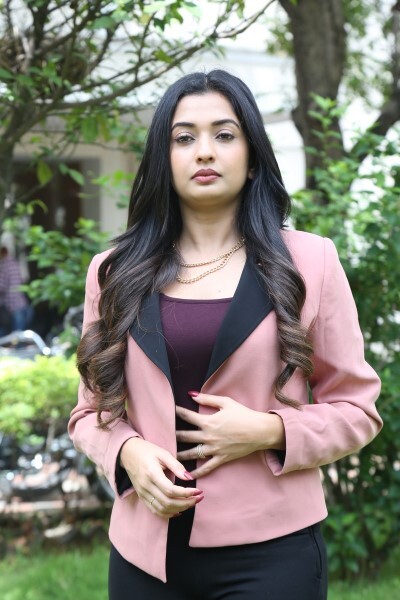 Tollywood Actress Sonal Monteiro Latest Photoshoot Photos: HD Images ...