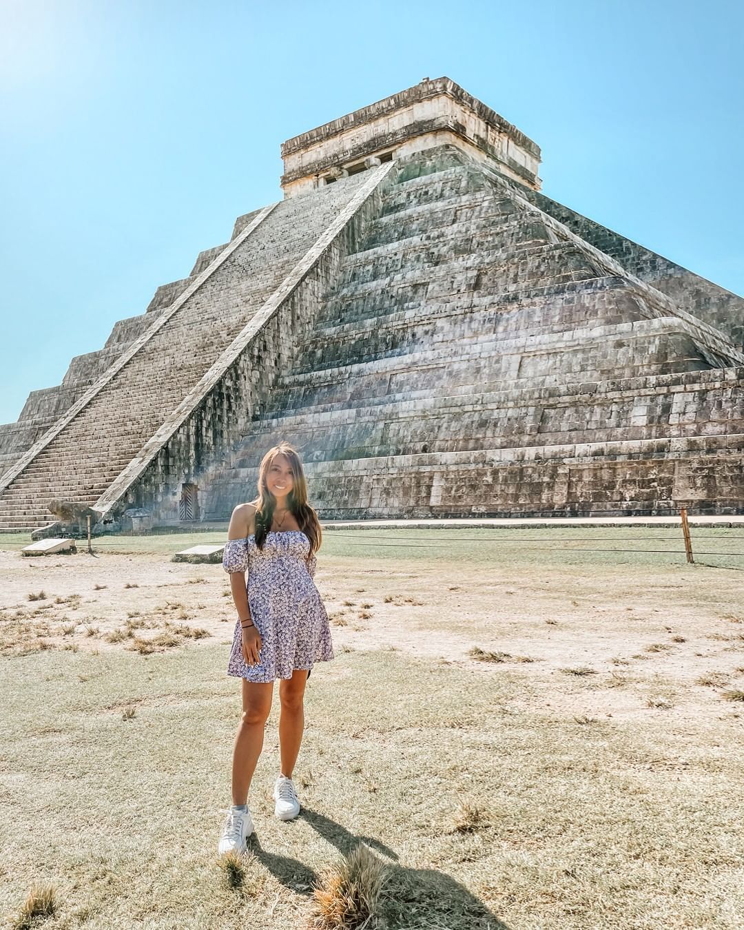 नौकरी छोड़कर 25 देशों में घूम चुकी ये लड़की कमा रही लाखों रुपये, दुनिया ...